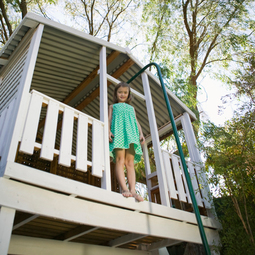 Four reasons why you need to build a treehouse on the school holidays