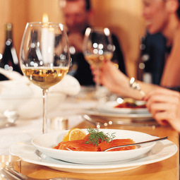 How to create a restaurant vibe at home
